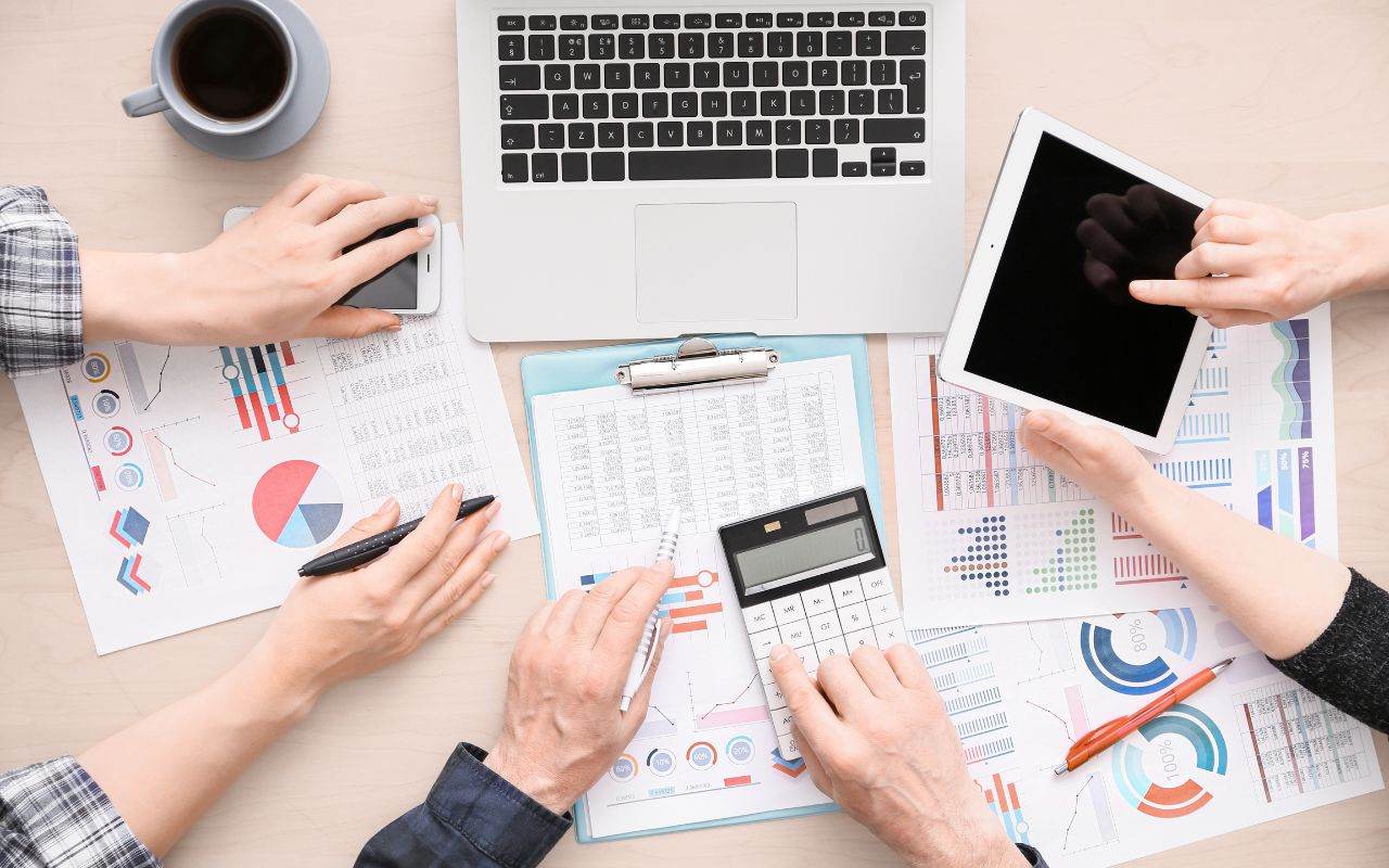 Month End Close Process: A Detailed Guide For Better Efficiency ...