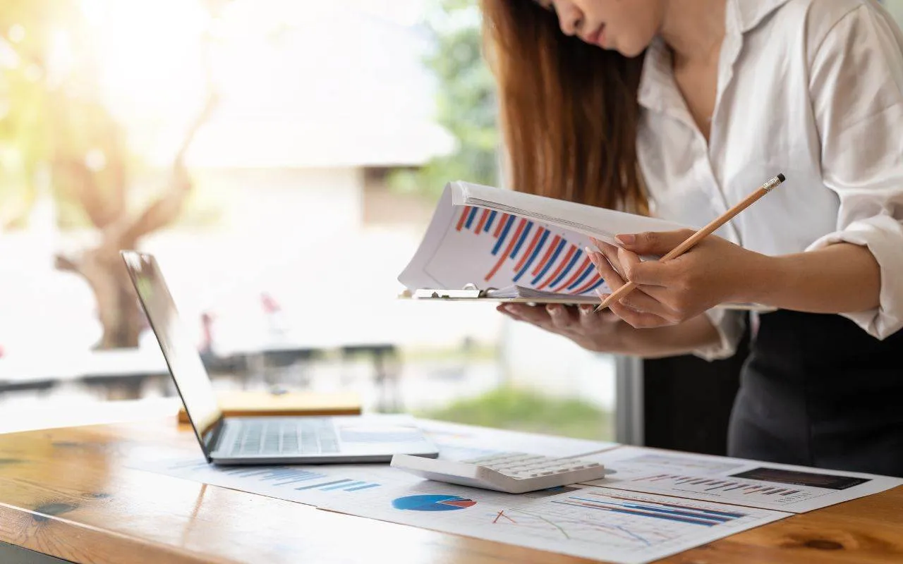 Can A Bookkeeper Prepare Financial Statements? - Intrepidium Consulting ...